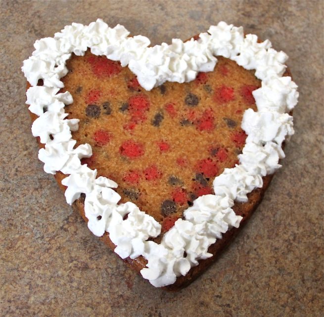 Big Ol' Heart Cookie for Valentine's Day - A Cowboy's Wife